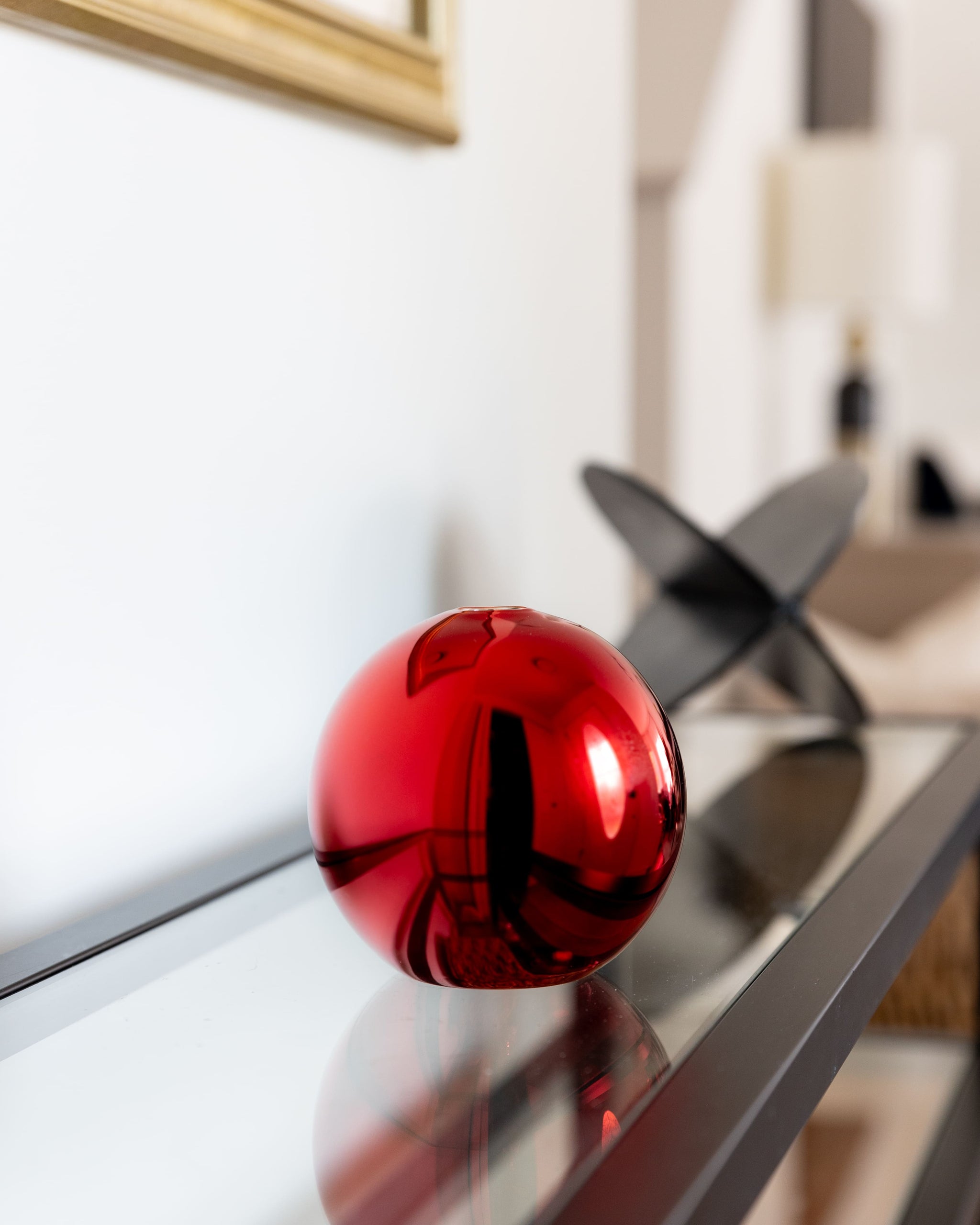 Neva Red Metallic Vase - Everlasting Candle Co.®